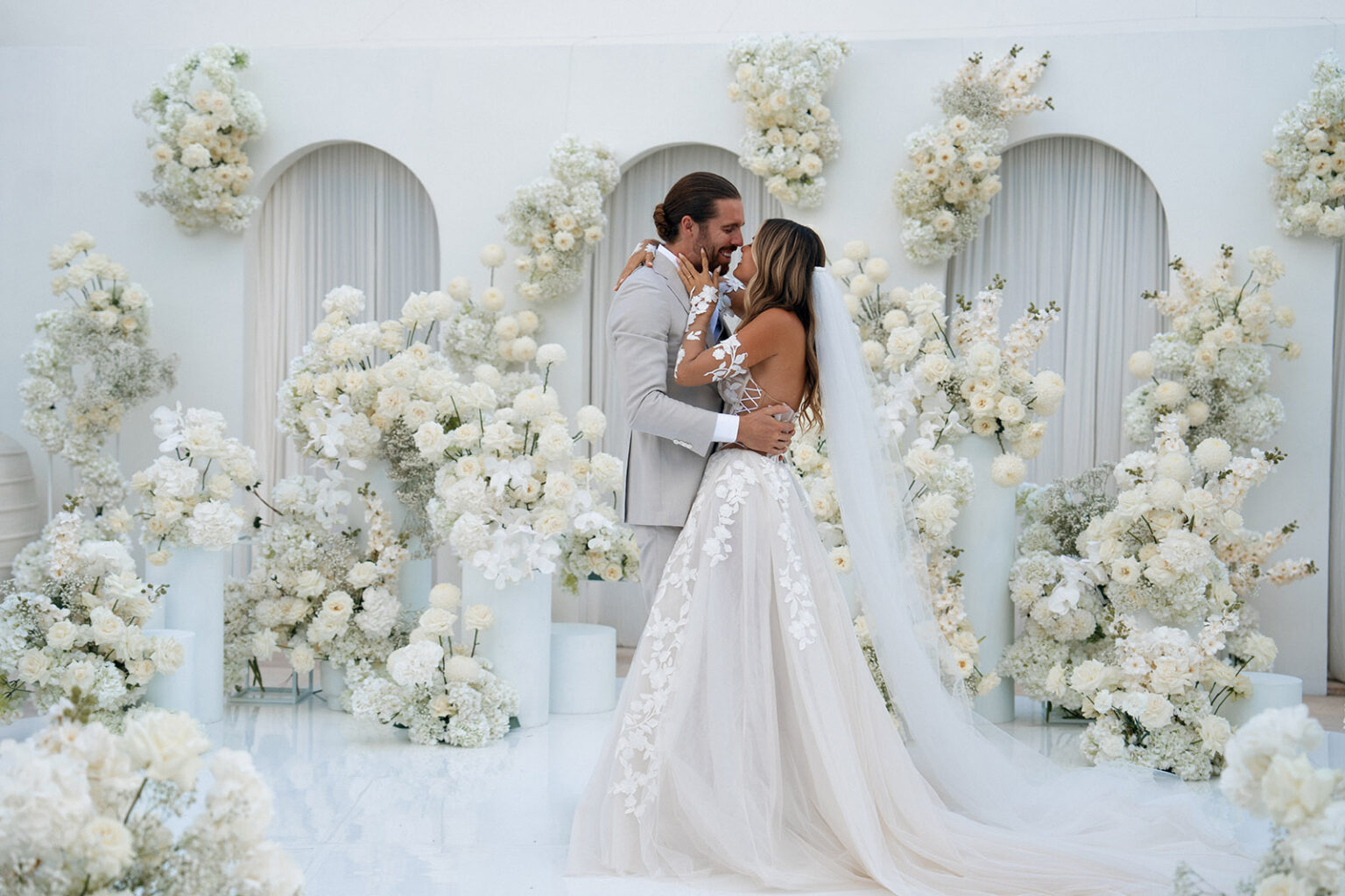 Marie Fe & Jake Snow: Traumhochzeit auf Bali - FRIEDA THERÉS